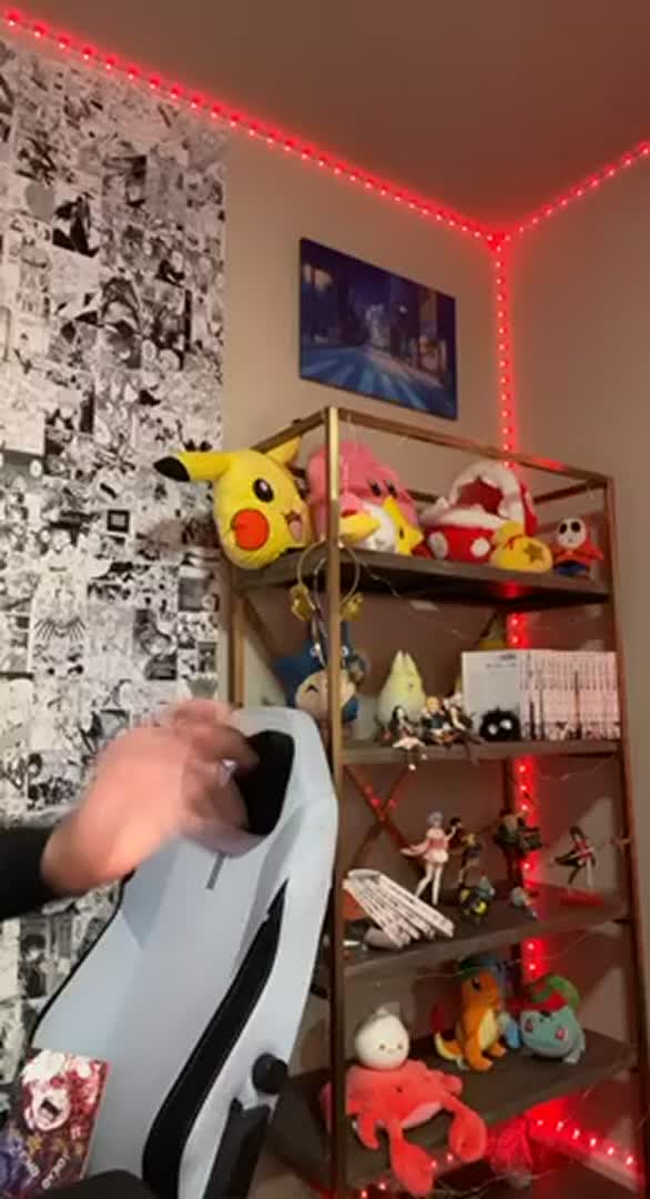 This is my way of asking if you want to go on a date with me… do you? | Scrolller