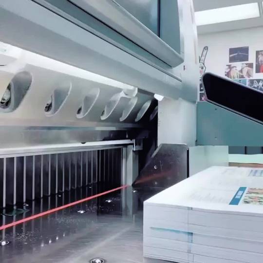 This Paper Cutting Machine | Scrolller