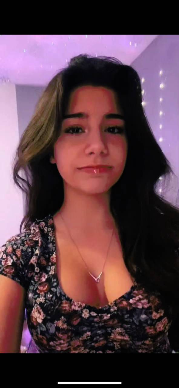 This Reddit For Her Right Scrolller