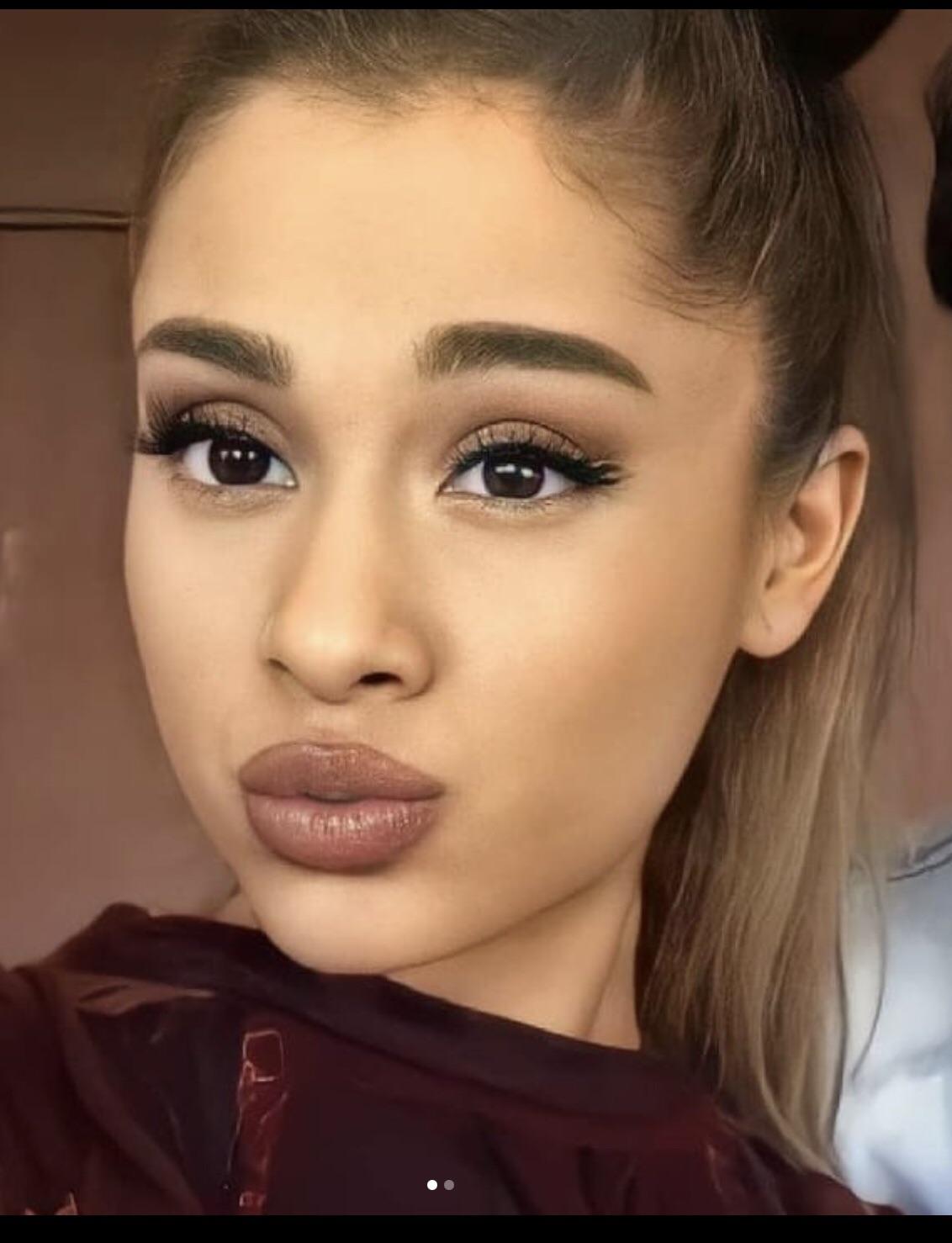 Those juicy lips | Scrolller