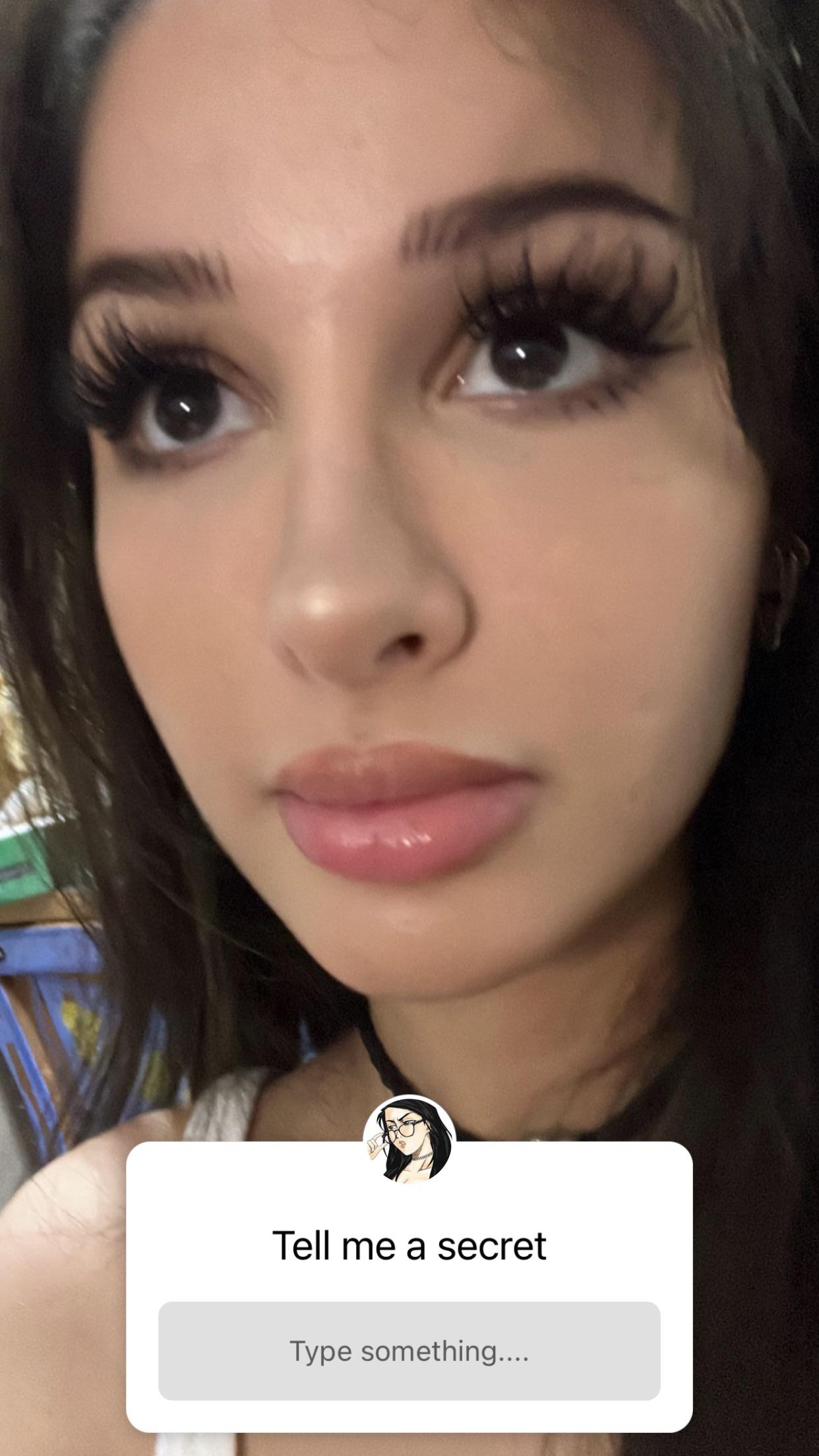 Those lips😩 | Scrolller