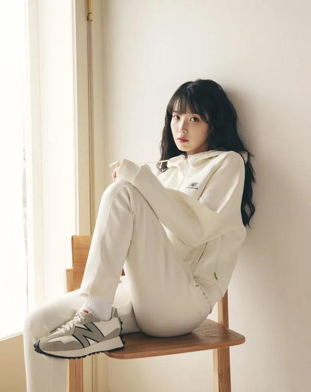 those thighs tho so spankable 🤤 | Scrolller