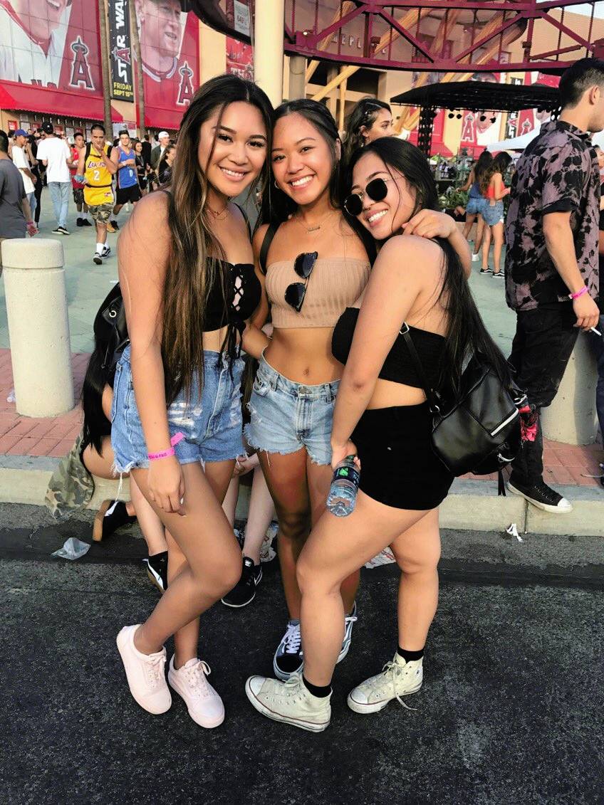 Three friends | Scrolller