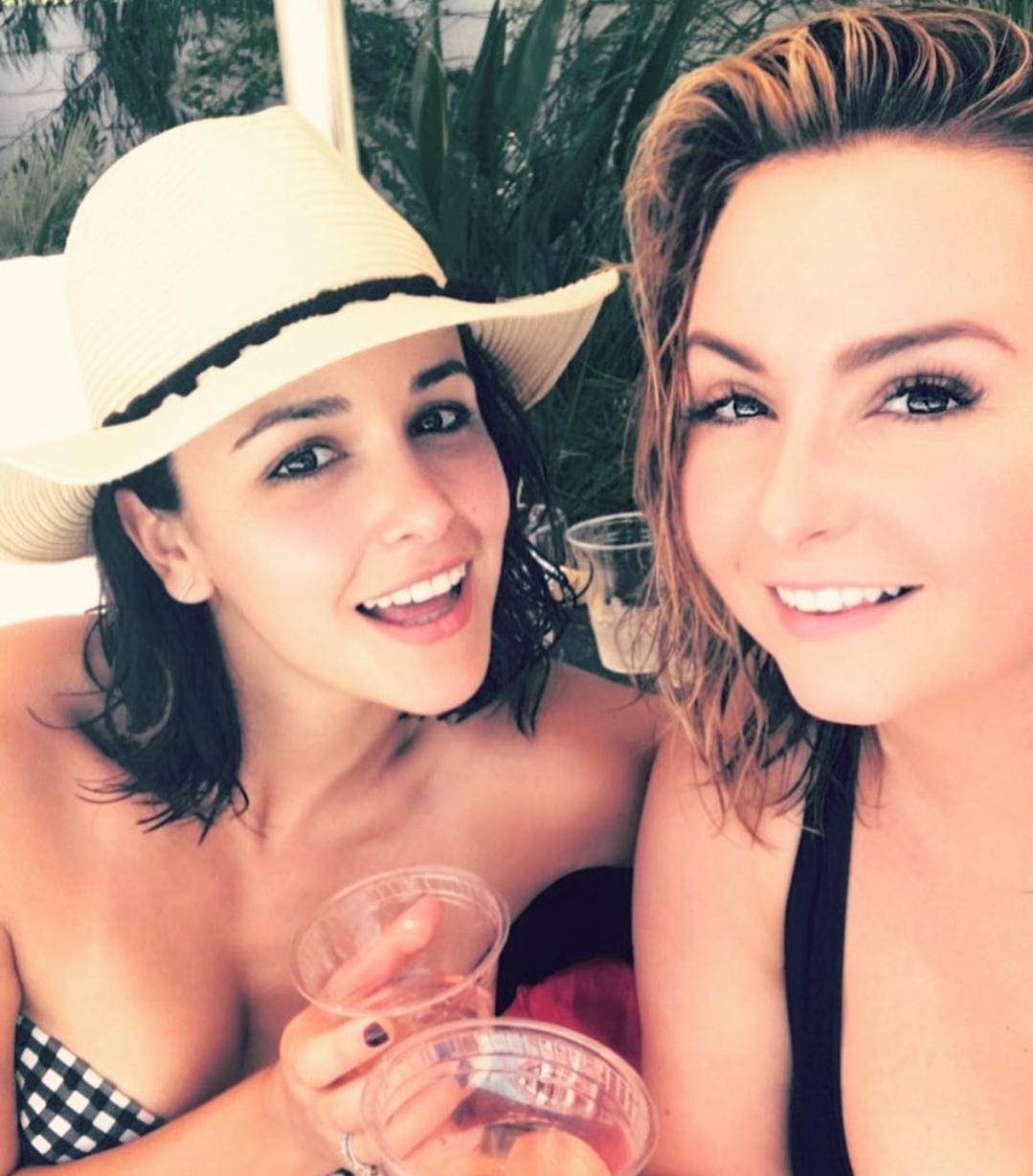 Throwback bikini Mel | Scrolller