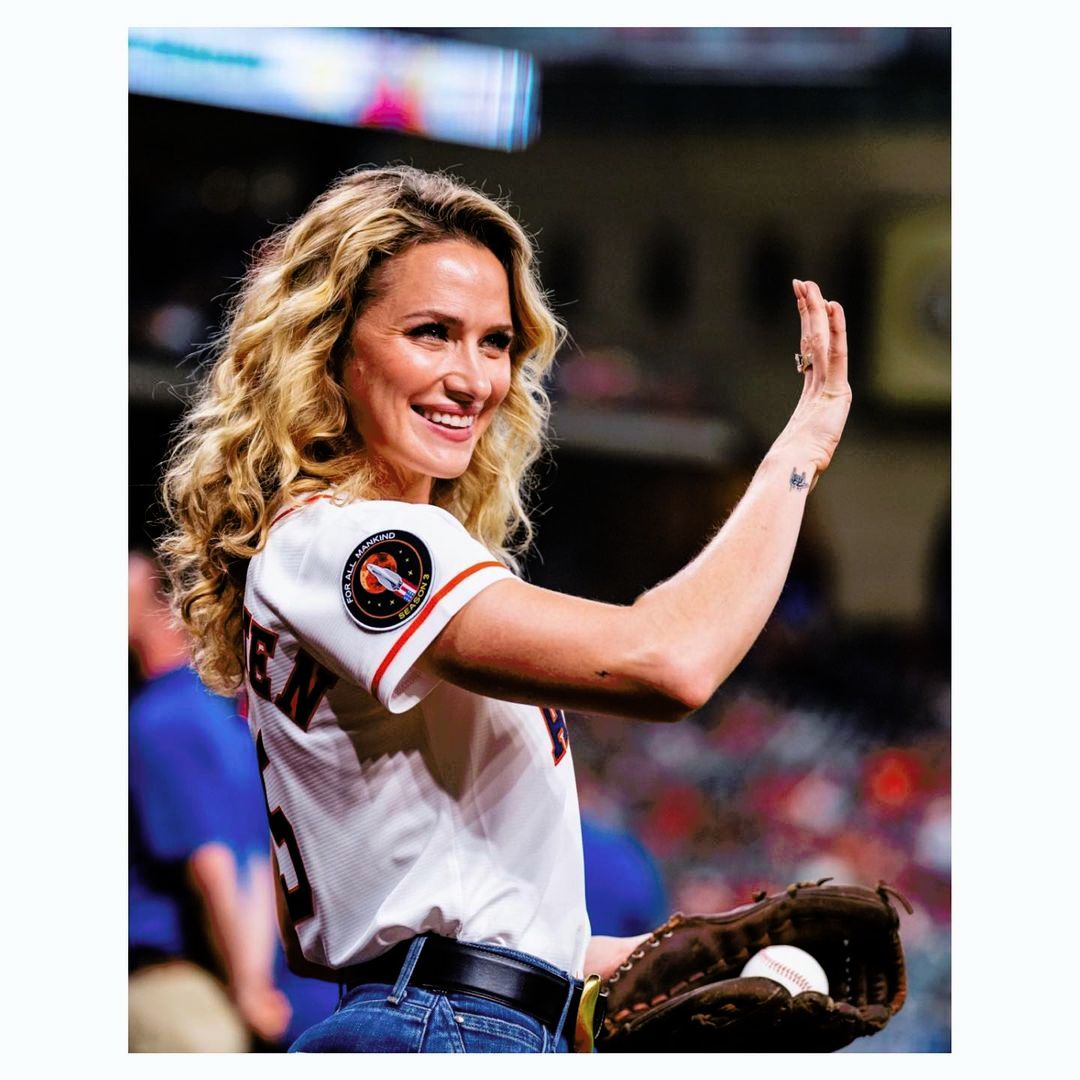 Throwing out the first pitch at an Astros game | Scrolller