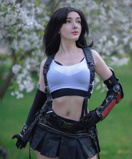 Tifa by Hioshicos | Scrolller