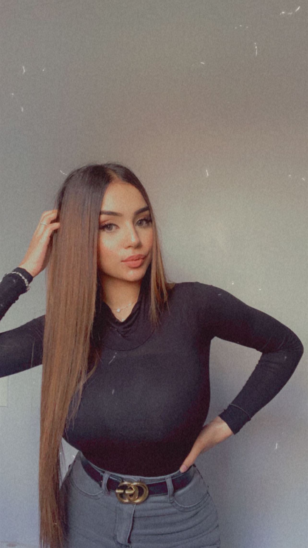 Tight top | Scrolller