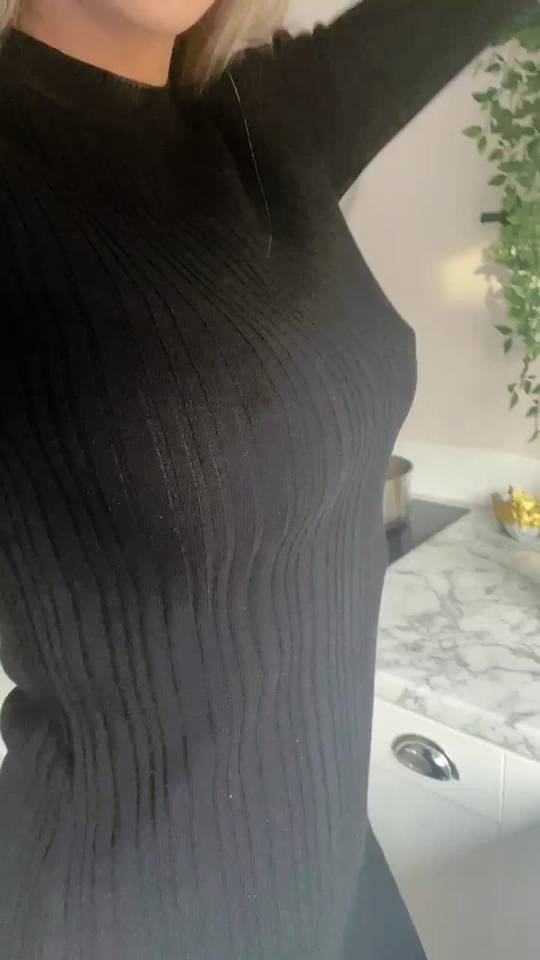 Time for a Sunday roast 🥂 | Scrolller