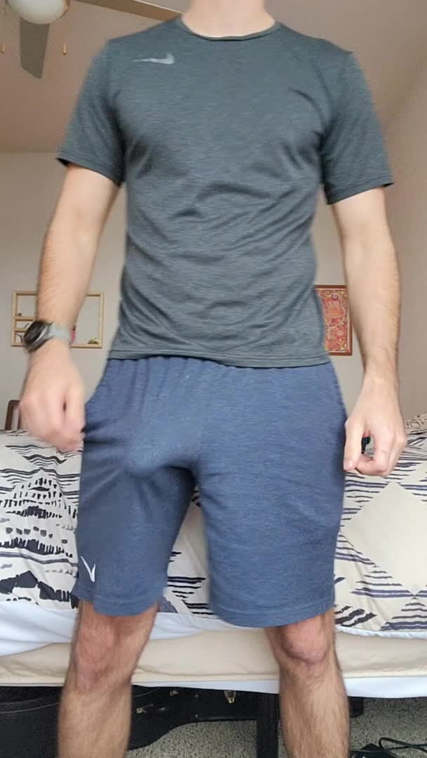 Time to learn how to deepthroat | Scrolller