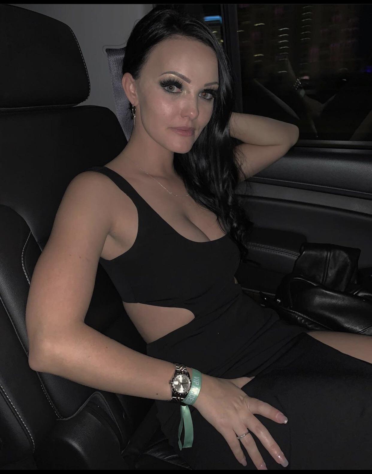 Tits Scrolller