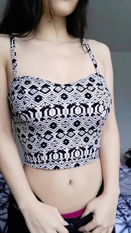 Titty Drop | Scrolller