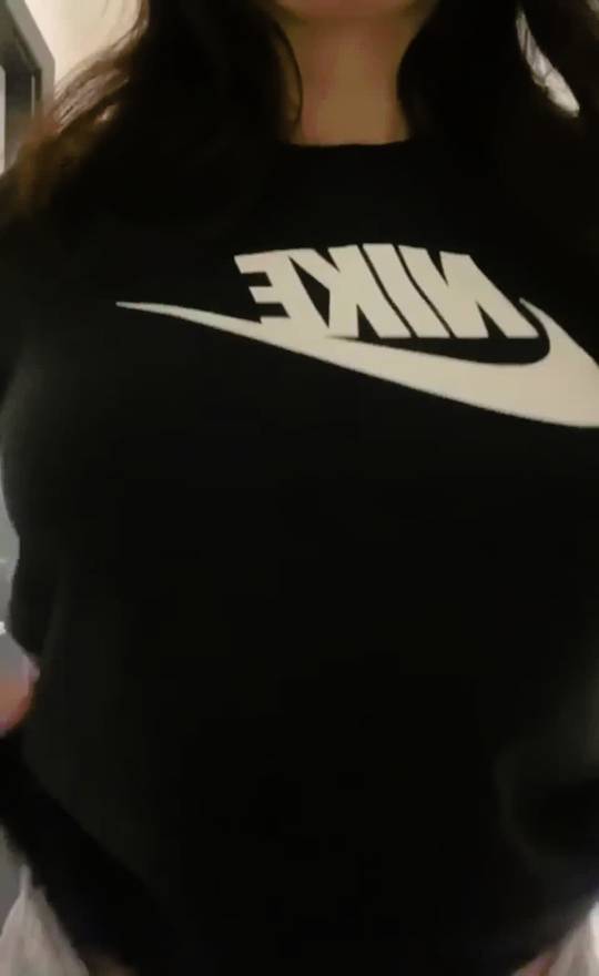 Titty Drops Are Fun🥵 18y Scrolller