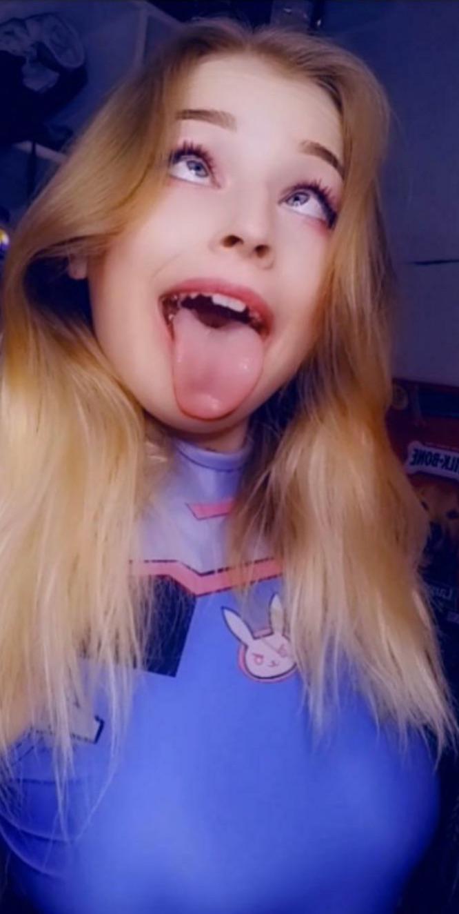 Tongue out | Scrolller