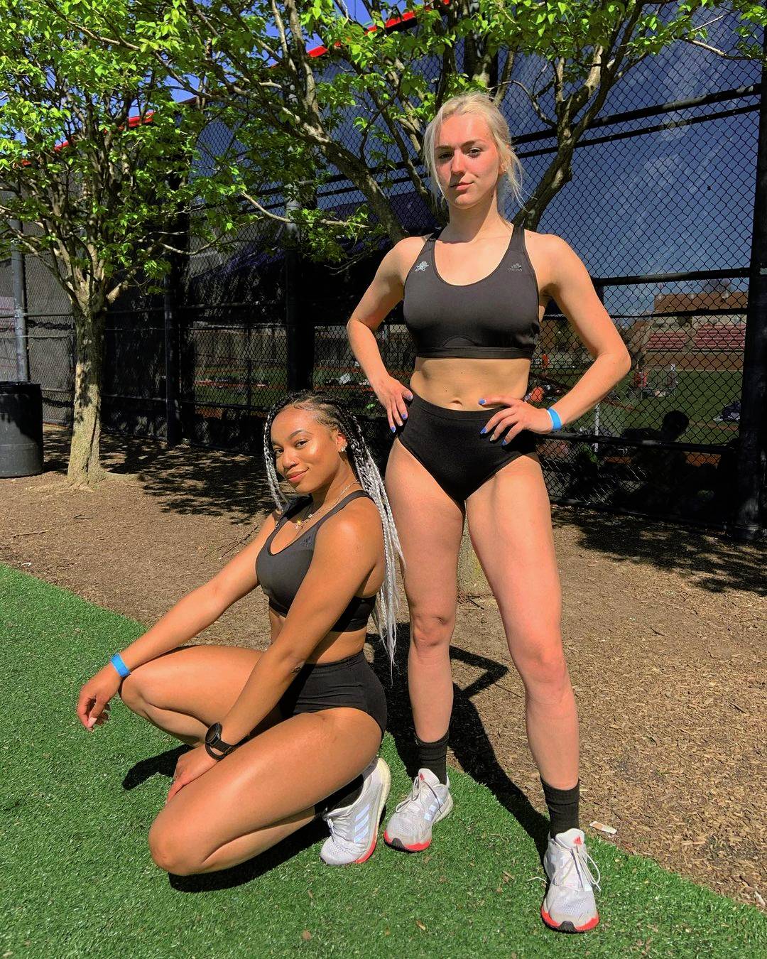 Track Girls | Scrolller