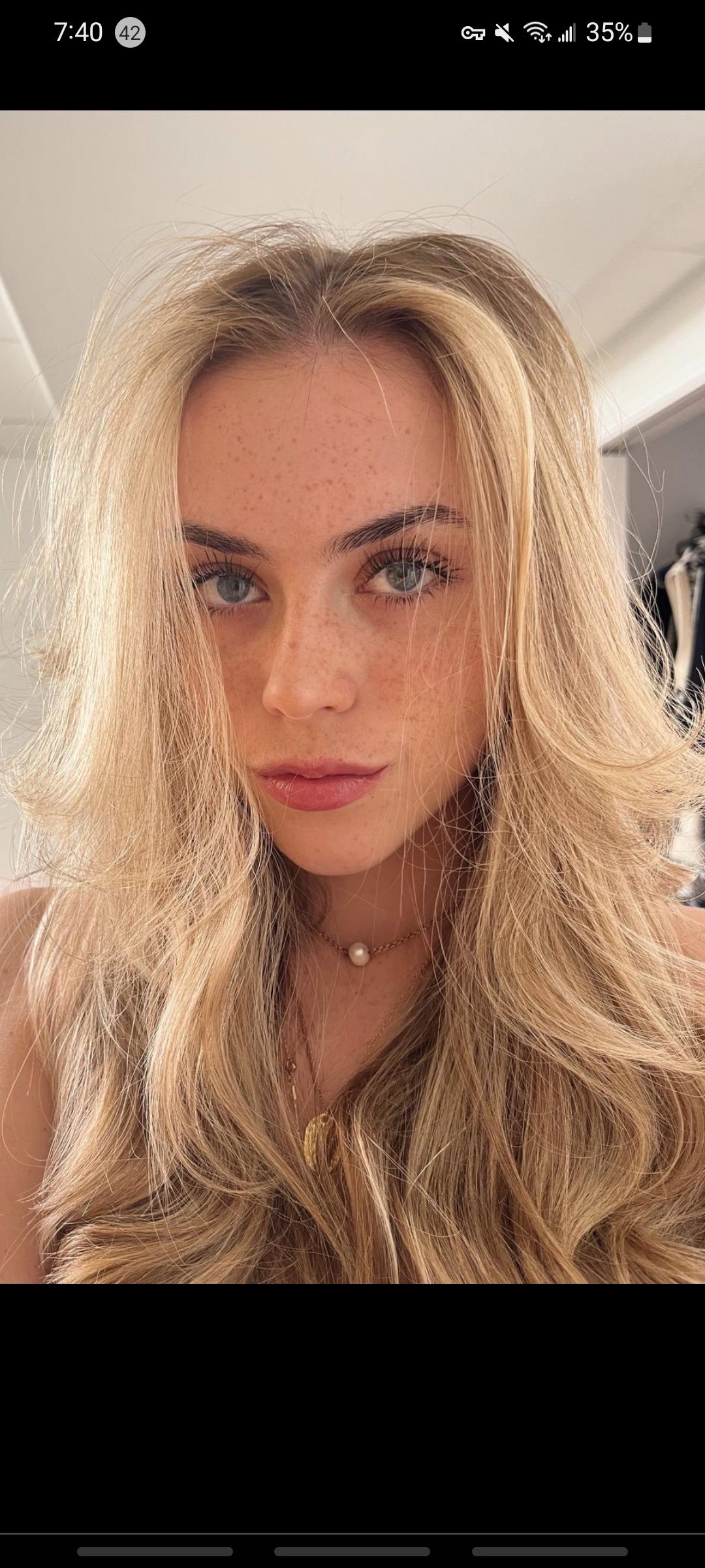 tribute in dms for nudes | Scrolller