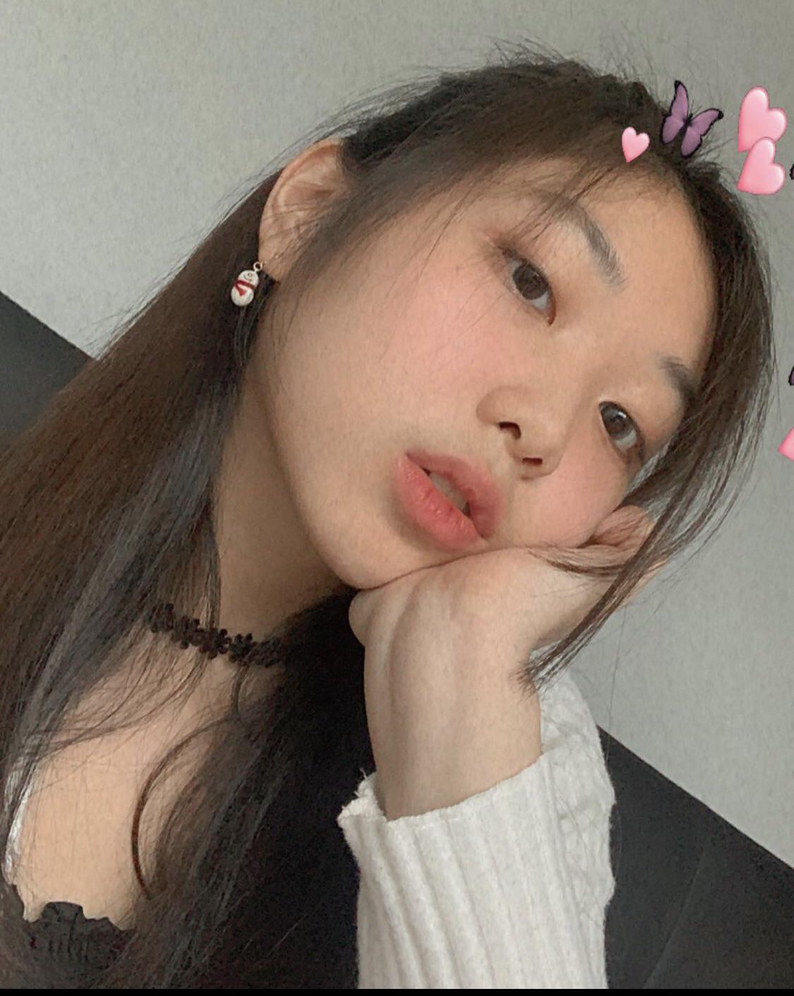 Tribute to her | Scrolller