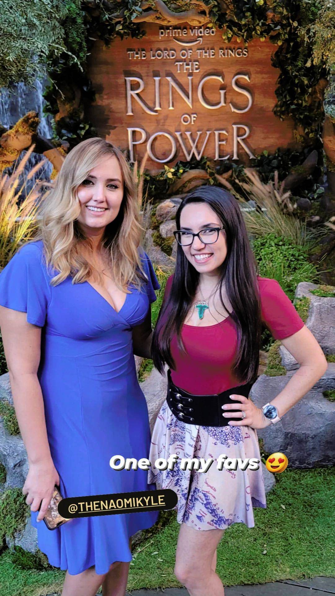 Trish and Naomi Kyle 🔥 | Scrolller