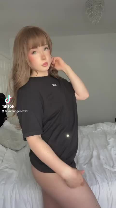 Turn on the flash trend but for Reddit | Scrolller