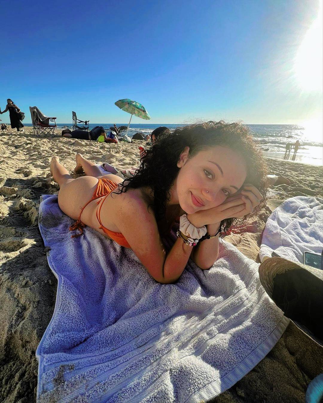 UC Irvine DG (AIC) | Scrolller