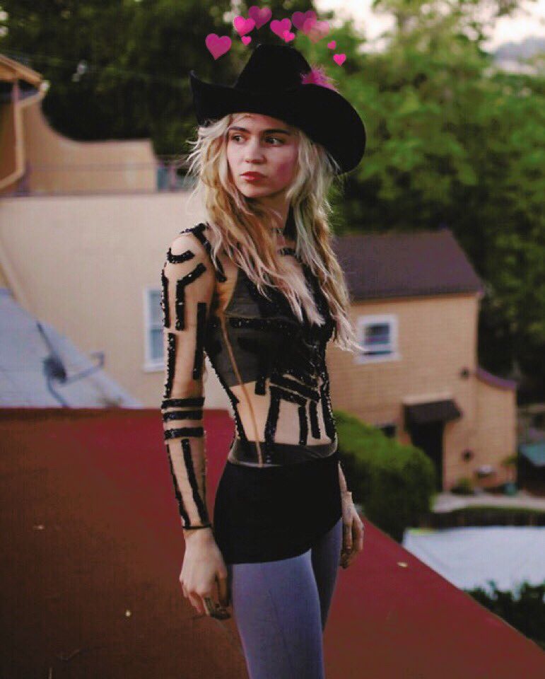 Unique and Sexy | Scrolller