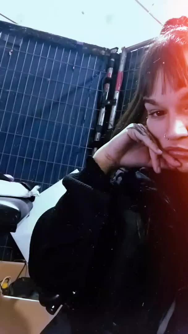 UPV if your size is less than 6 inches | Scrolller