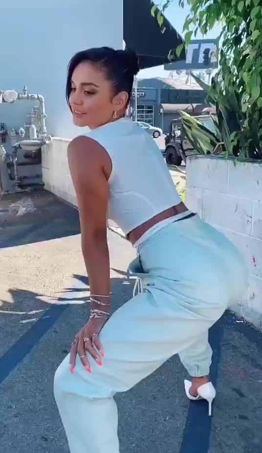 Vanessa Hudgens | Scrolller