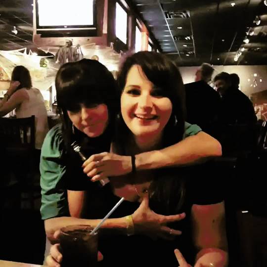 Vaping and groping | Scrolller