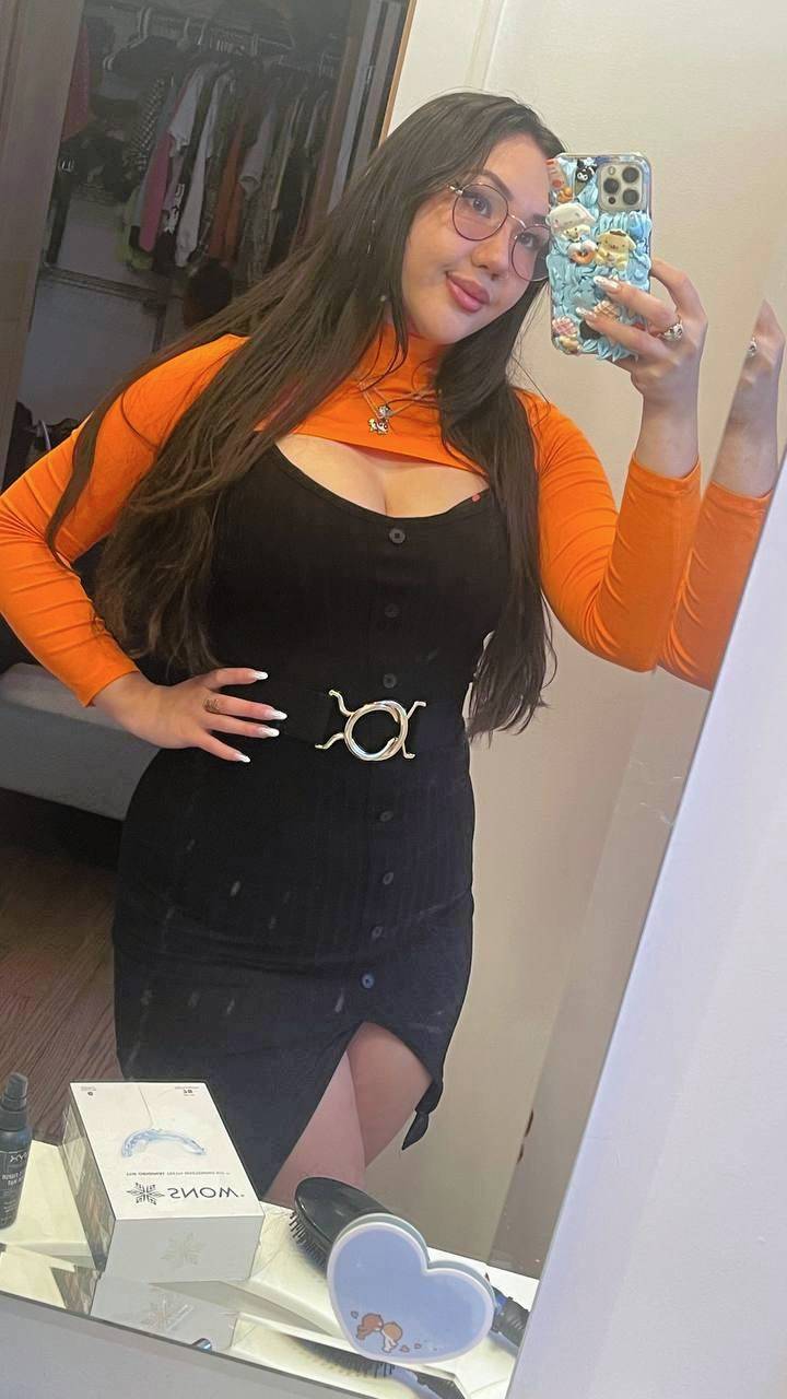 Velma from scooby doo vibe | Scrolller