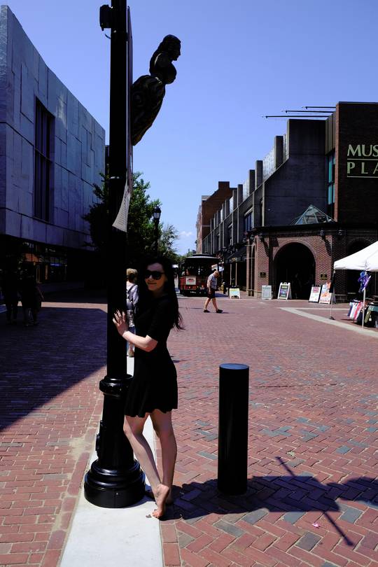 Walking barefoot through Salem | Scrolller