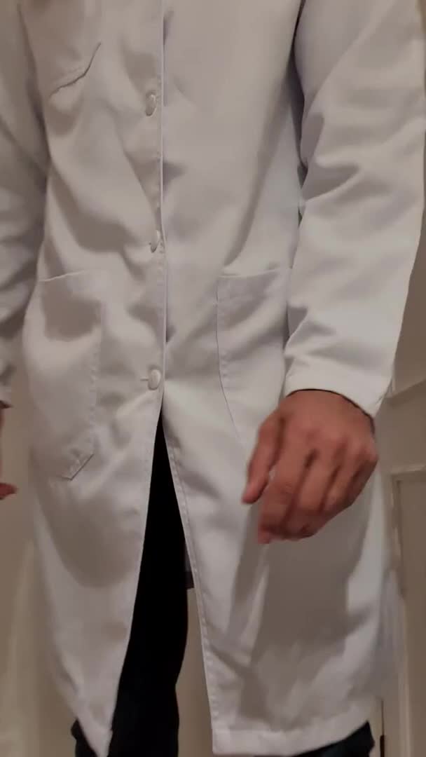 Wanna be my new assistant? | Scrolller