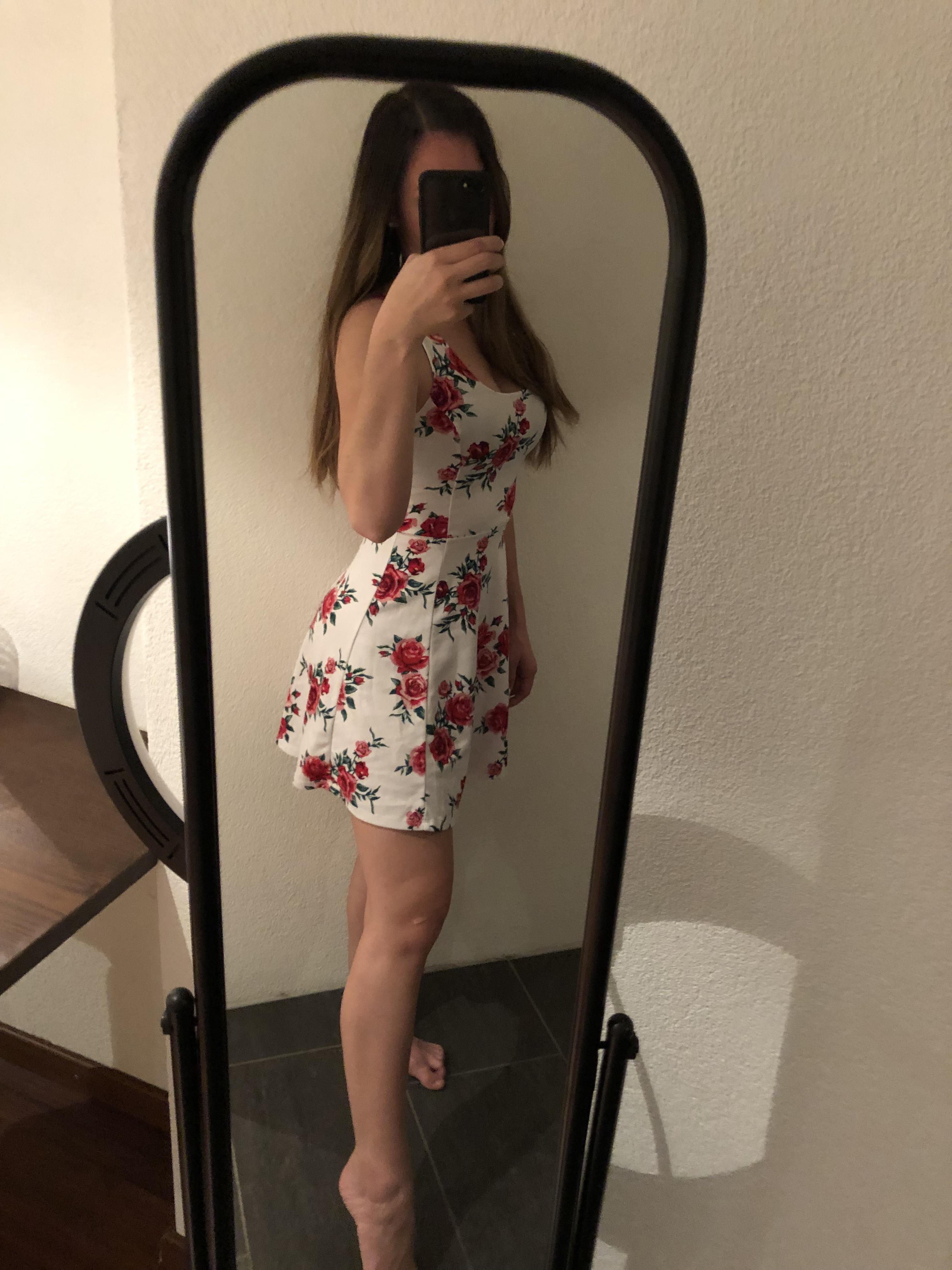 Wanna Lift My Skirt And Look At My Wet Scrolller