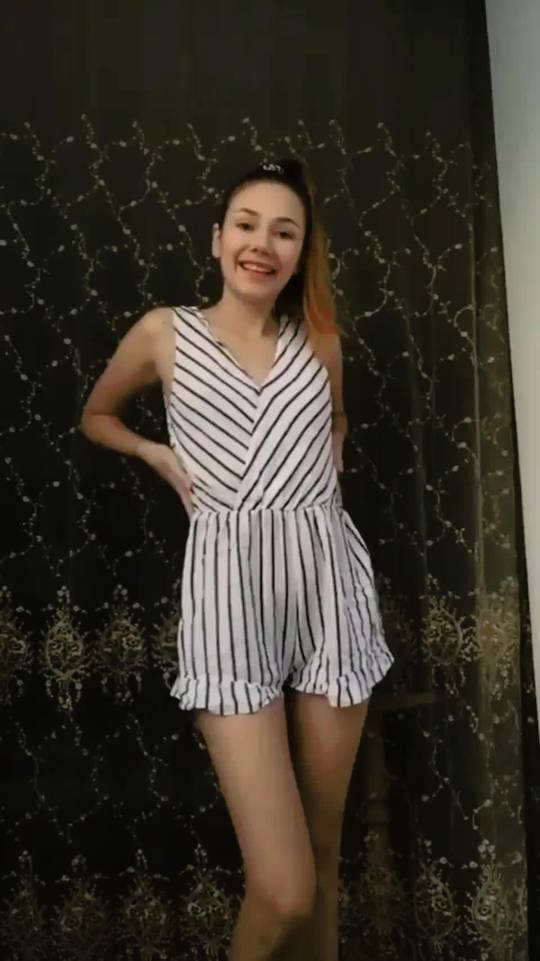 Wanna taste this tiny body? | Scrolller