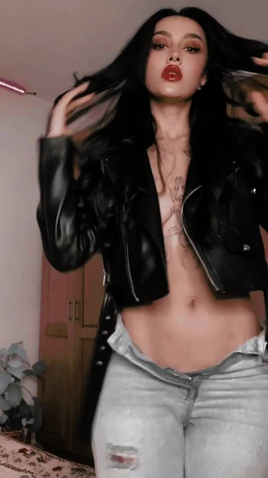 wanna train me? | Scrolller