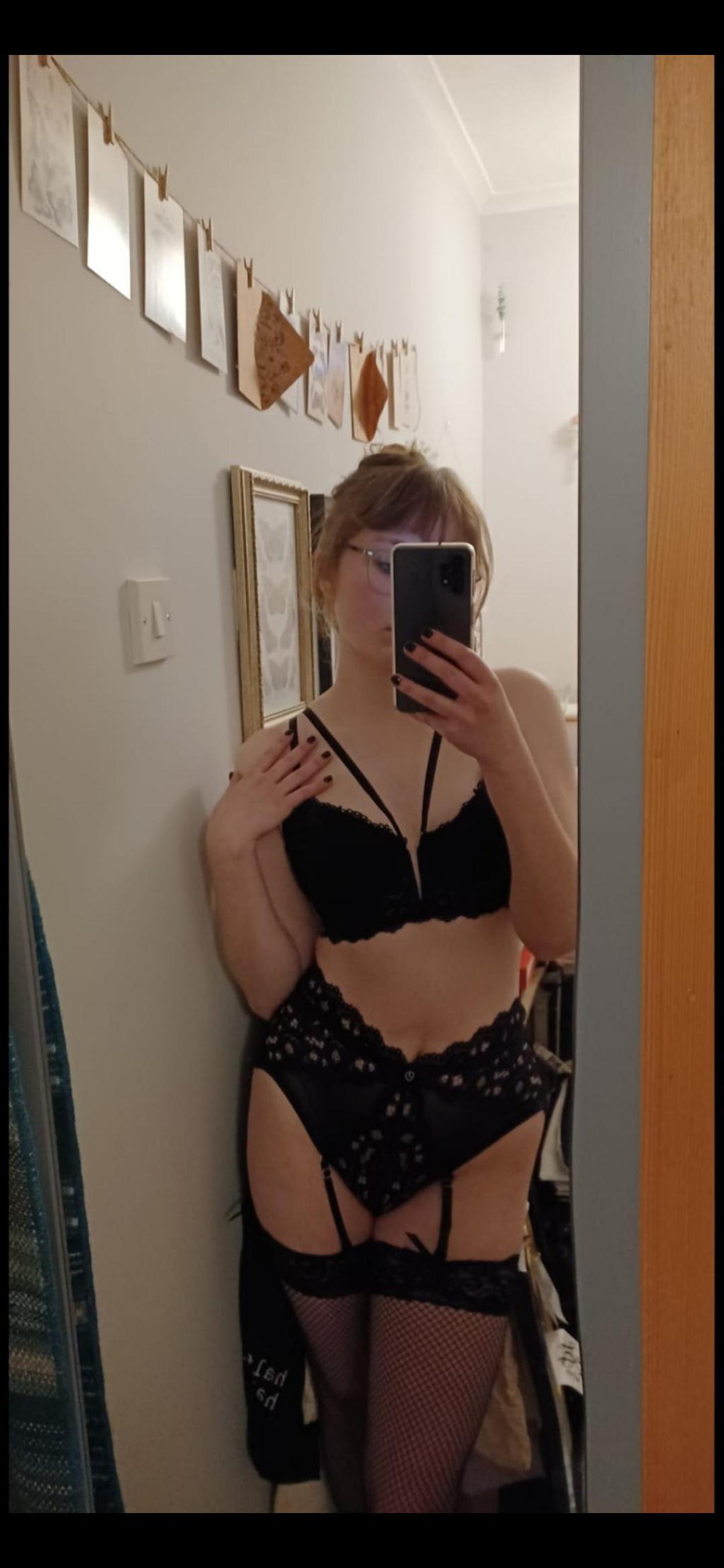 want to goon over my gf? | Scrolller