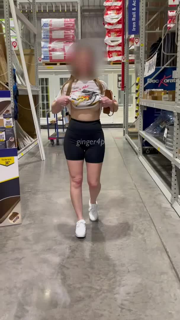 Wanted a shopper to let me help them with their hardwood [GIF] | Scrolller