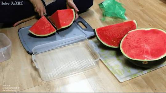 Watermelon packing | Scrolller