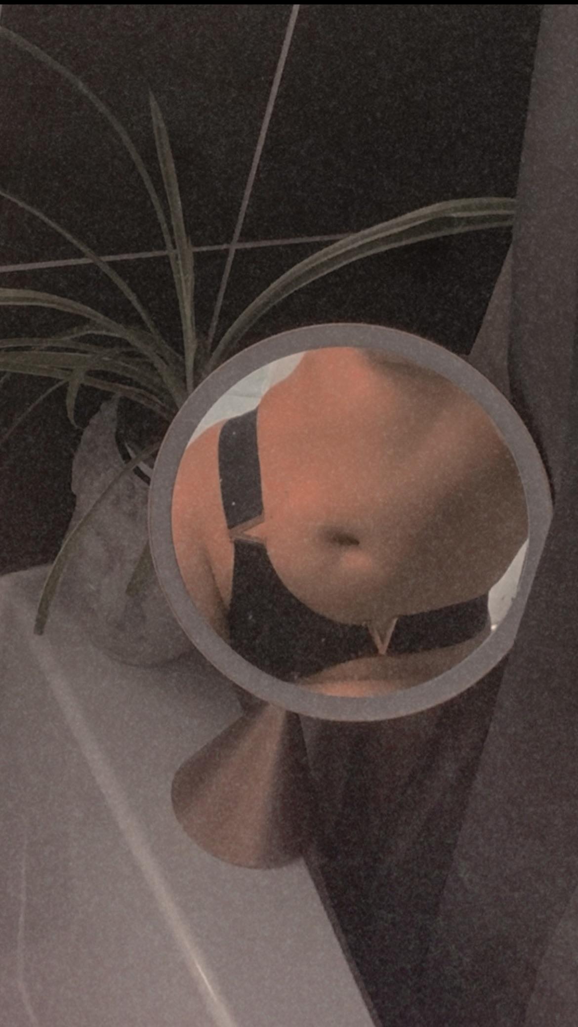 weird angle hehe | Scrolller