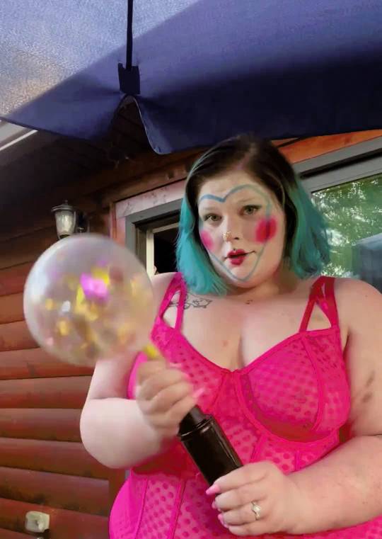 Welcome to Fattie Honk Heaven | Scrolller