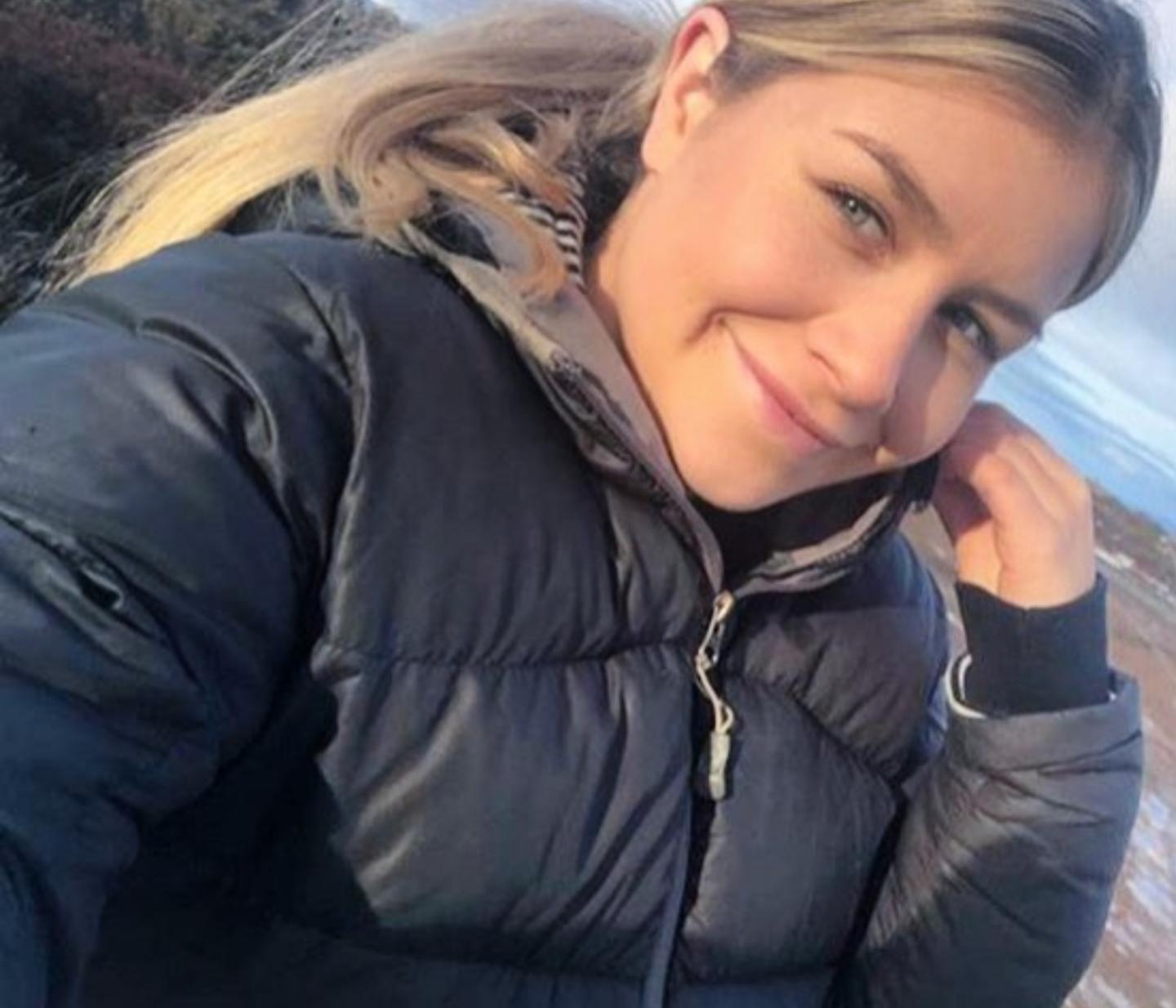 What does everyone think of her jacket? | Scrolller