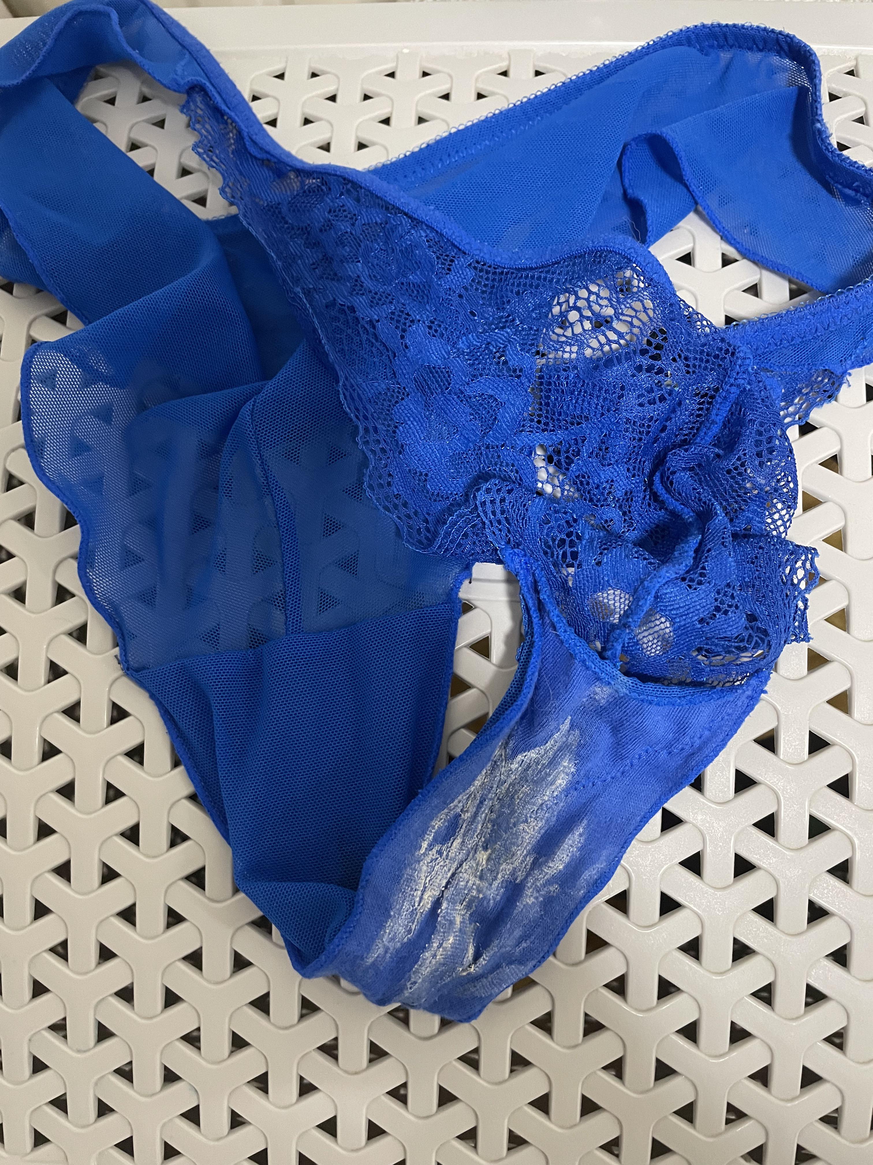 When the wife says stop teasing she’s too wet | Scrolller