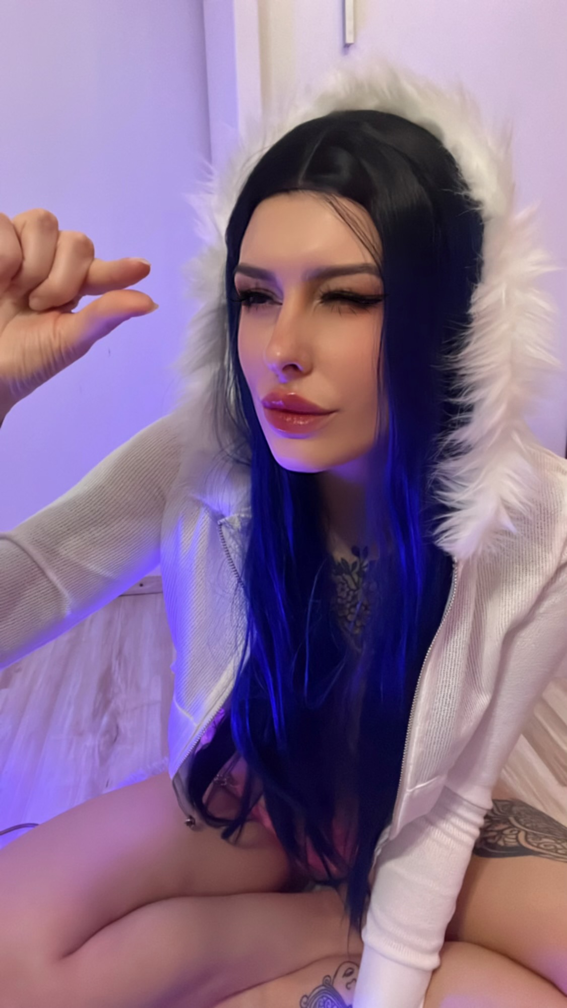 Where is the cock? This is too tiny to be considered cock! | Scrolller