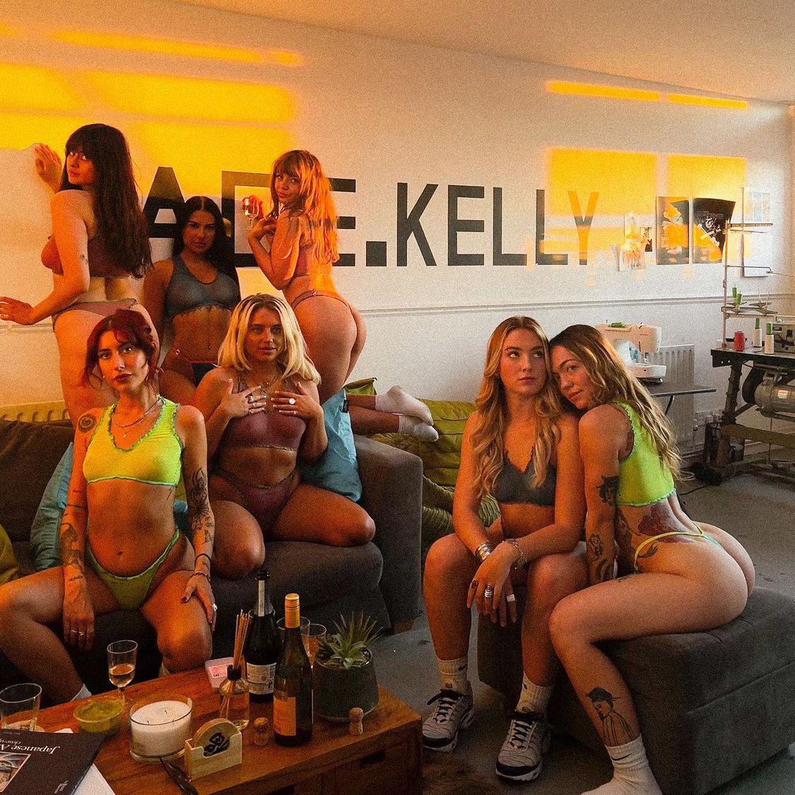 Which one? DM why | Scrolller