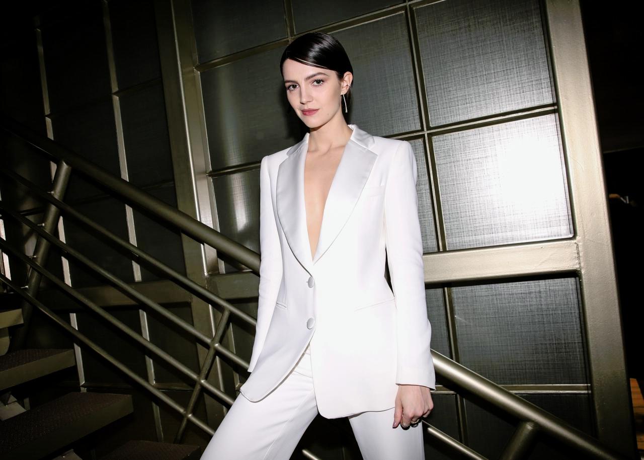 White jacket | Scrolller