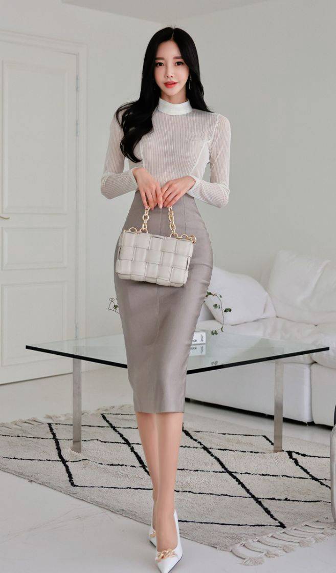 White Stripes | Scrolller