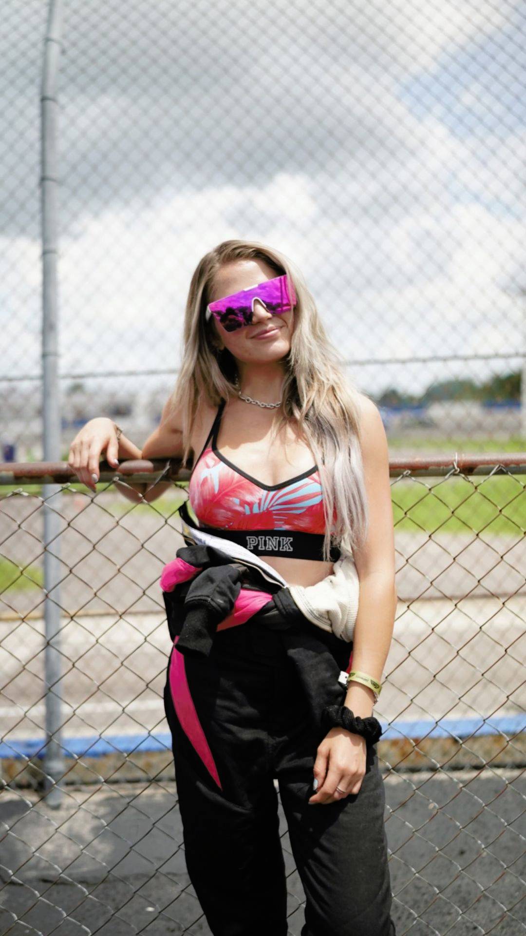 Who doesn't love PINK bras | Scrolller