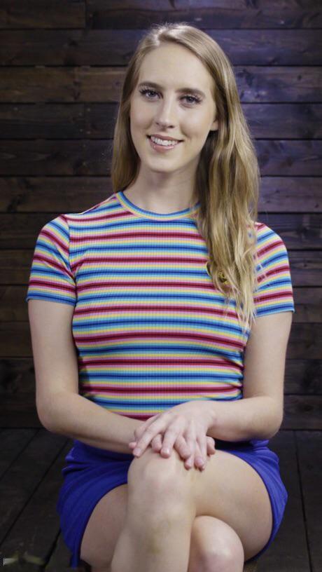 Who is your favorite porn star that doesn’t look like a porn star? Mine: Cadence Lux | Scrolller