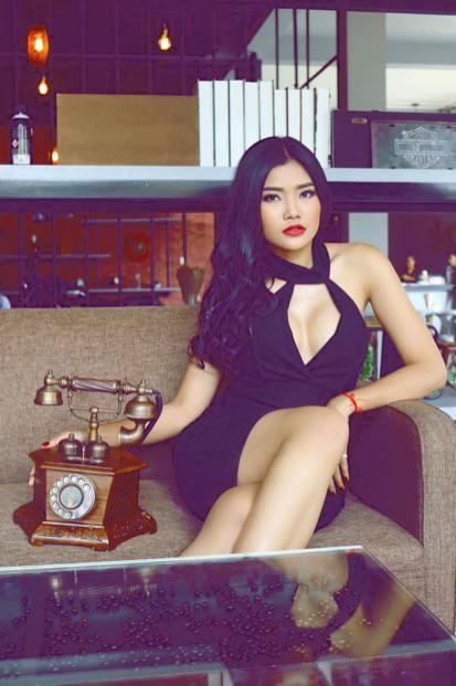 Who want to talk about her message me | Scrolller