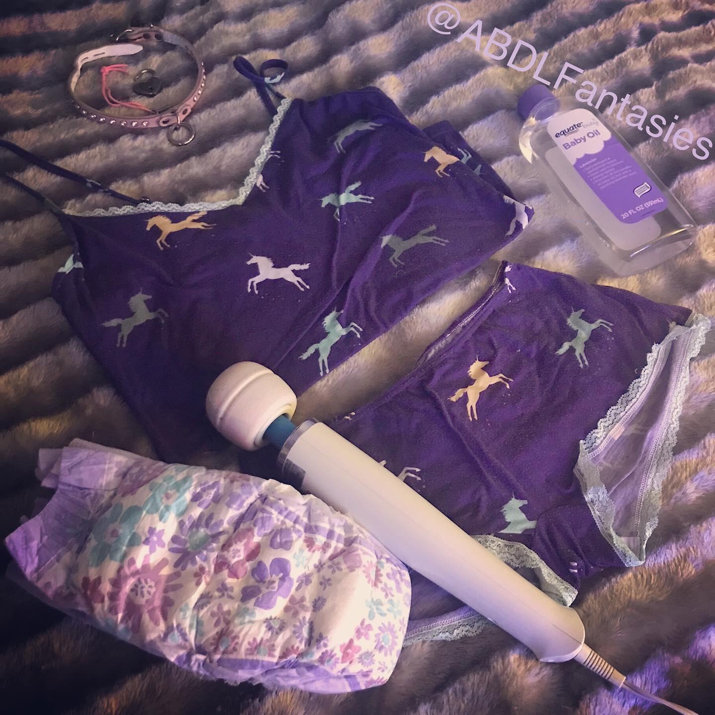 Why go out when we can stay in? | Scrolller