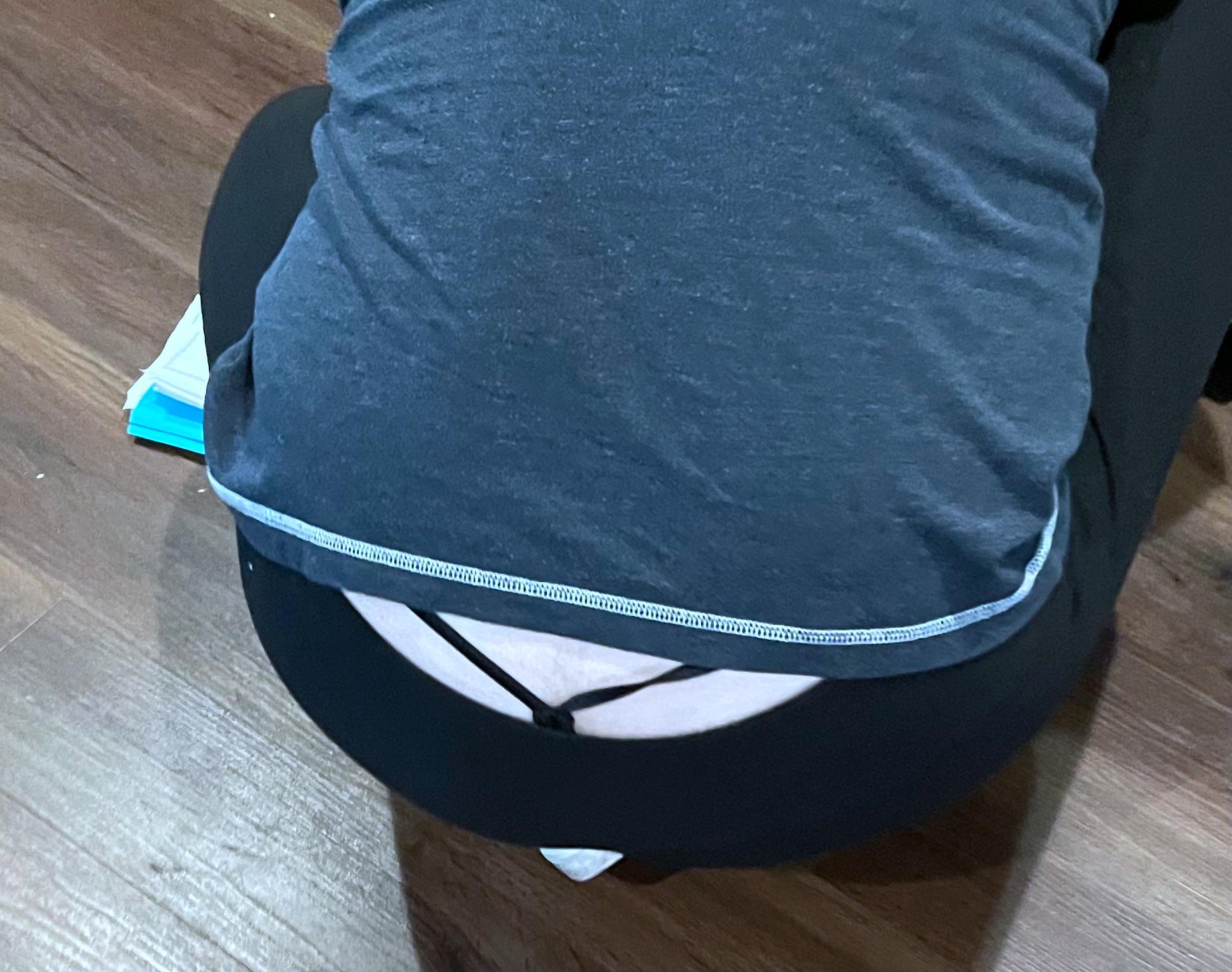 Wife’s tail while cleaning | Scrolller