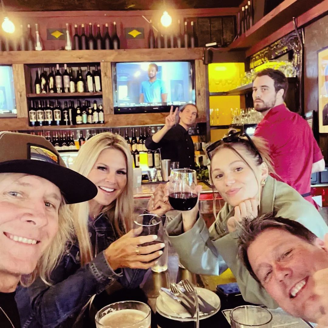 Wine time with family | Scrolller